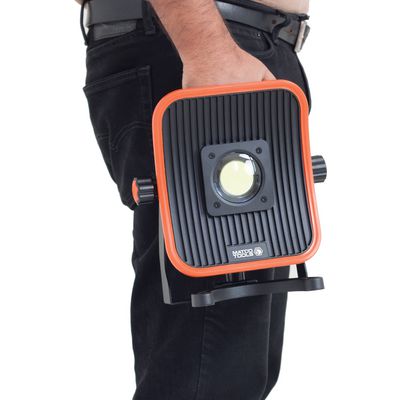 COB RECHARGEABLE WORK LIGHT MWLFL2800 | Matco Tools